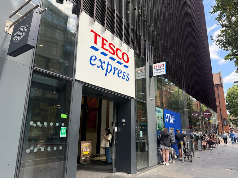 今日の旅メモ（Tower Bridge / Tesco express / The Ivy / Wicked） - 東京弁当生活。